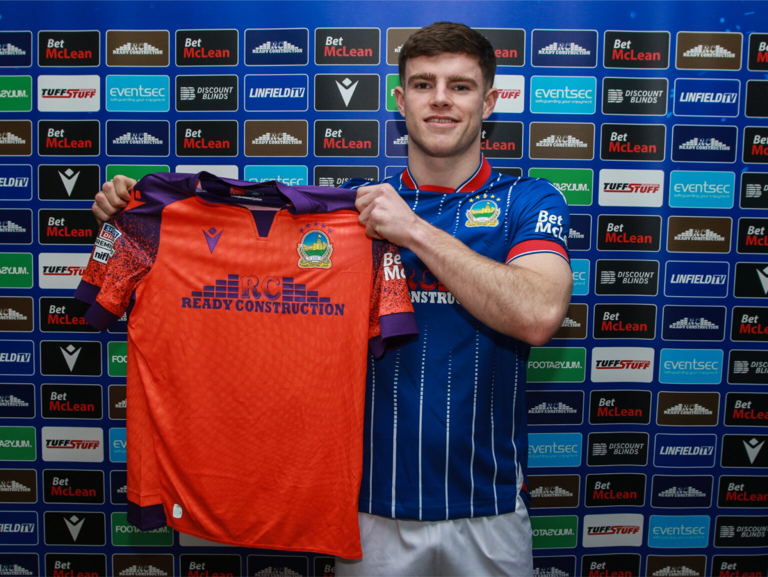 Kieran Offord Signs for Linfield - Linfield Football Club