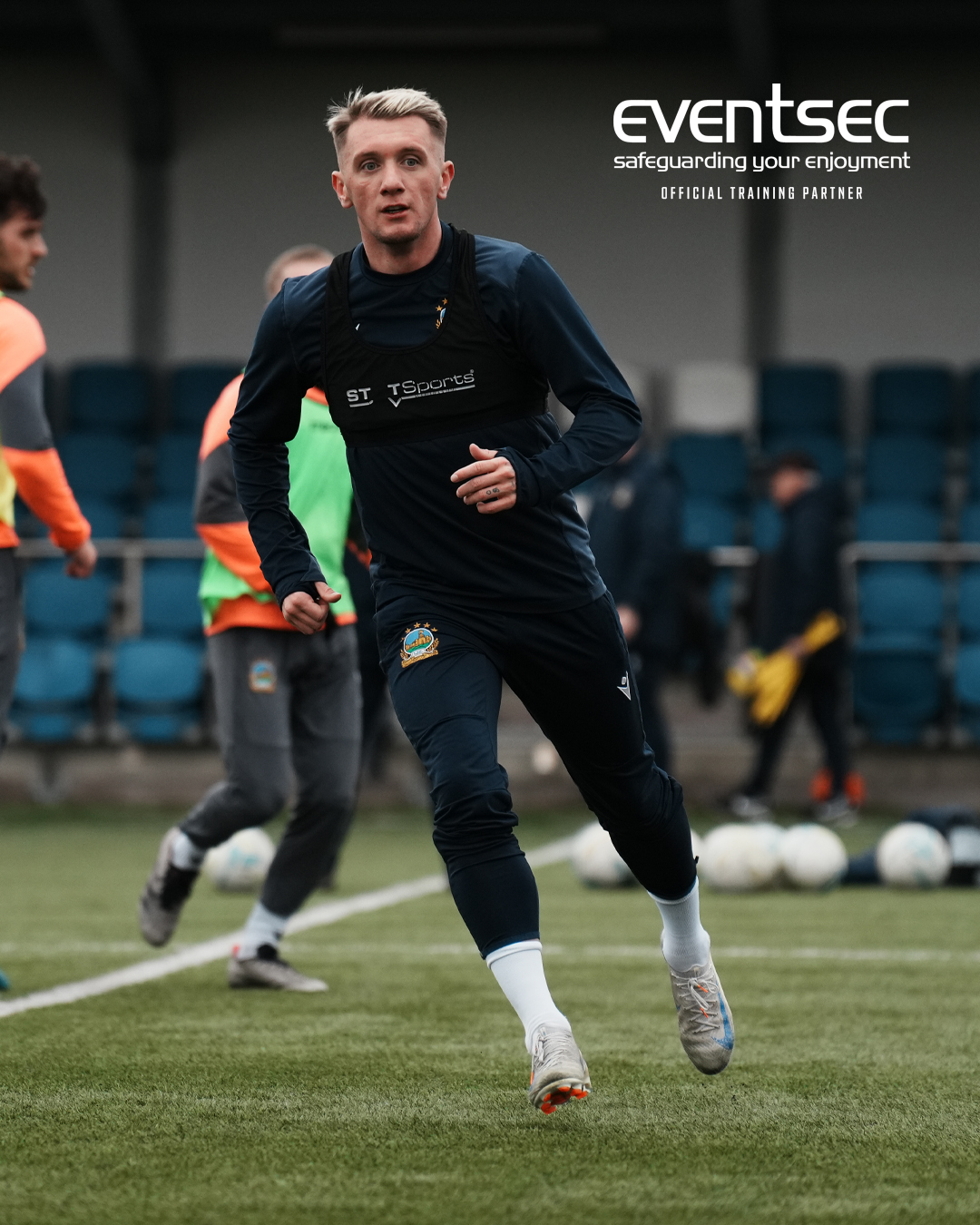 Callumn Morrison Trains with the Squad - Linfield Football Club