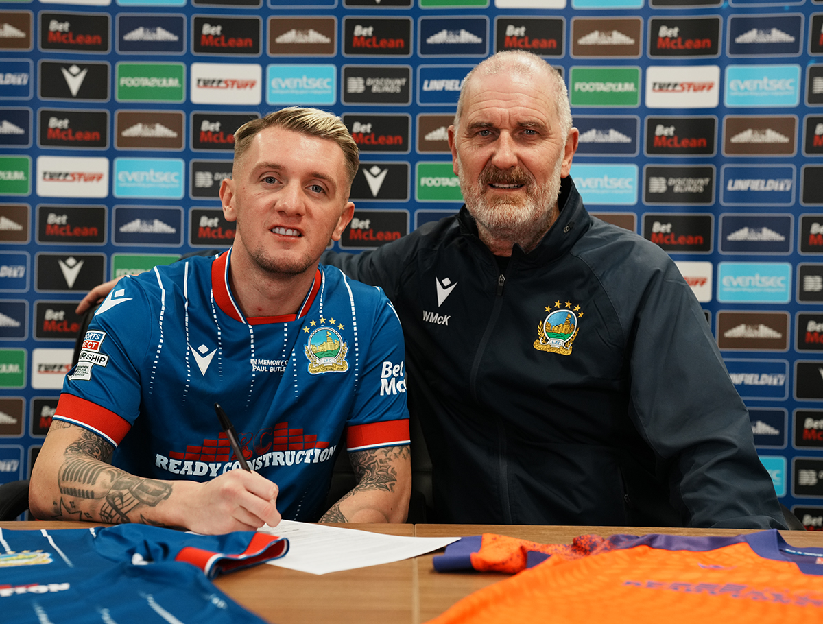 Linfield Sign Scottish Winger Callumn Morrison from Falkirk - Linfield ...