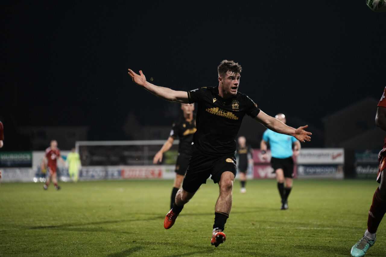 Portadown 2-0 Linfield - 17/10/2025 - Sports Direct Prem - Linfield ...