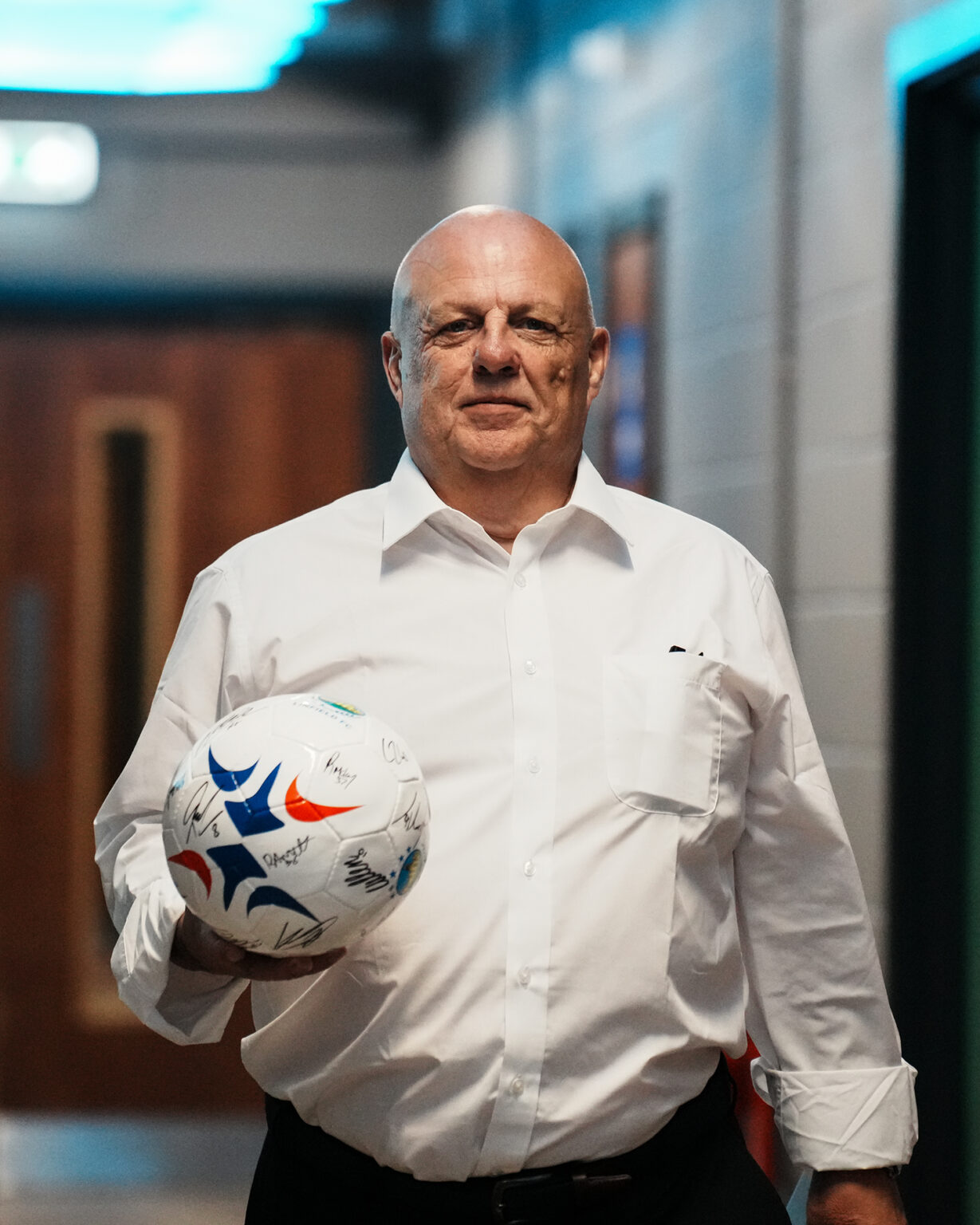 Vice-Chairman Stephen Dickson Sponsors Boxing Day Match Ball - Linfield ...