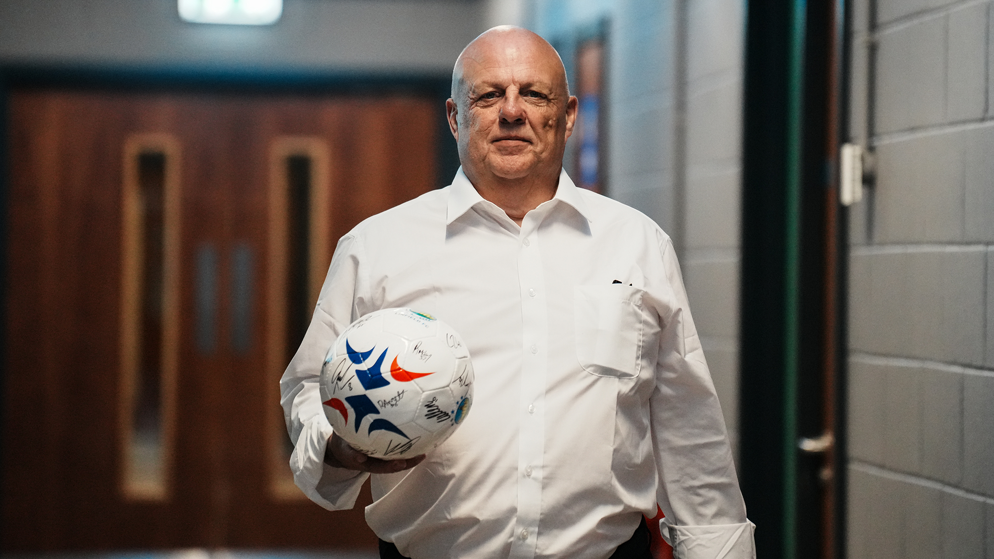 Vice-Chairman Stephen Dickson Sponsors Boxing Day Match Ball - Linfield ...